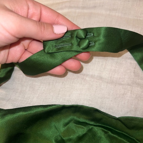 Reformation | Dresses | Nwt Reformation Alli Silk Dress In Palm Green ...